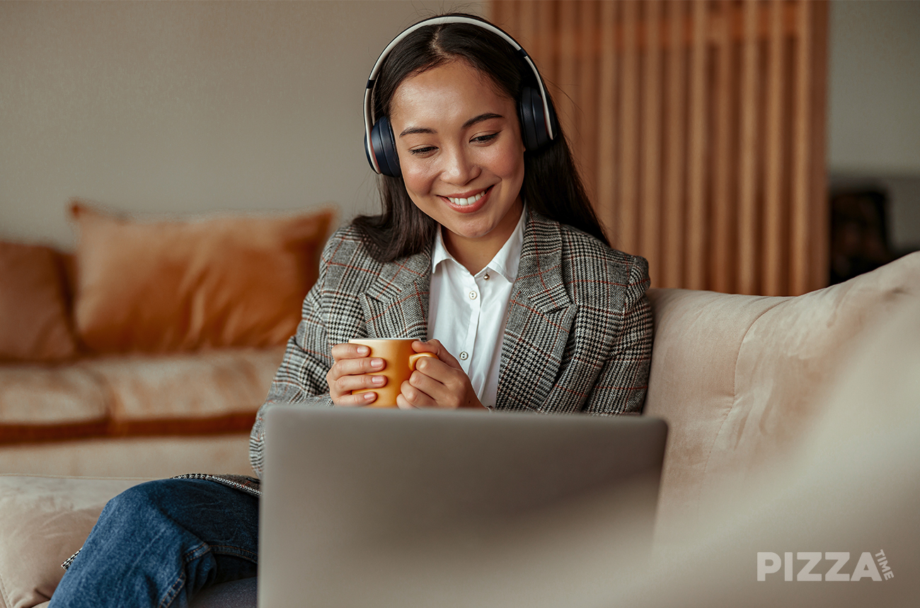 Virtual Coffee Break: How to Hold a Coffee Chat Over The Web - Pizzatime